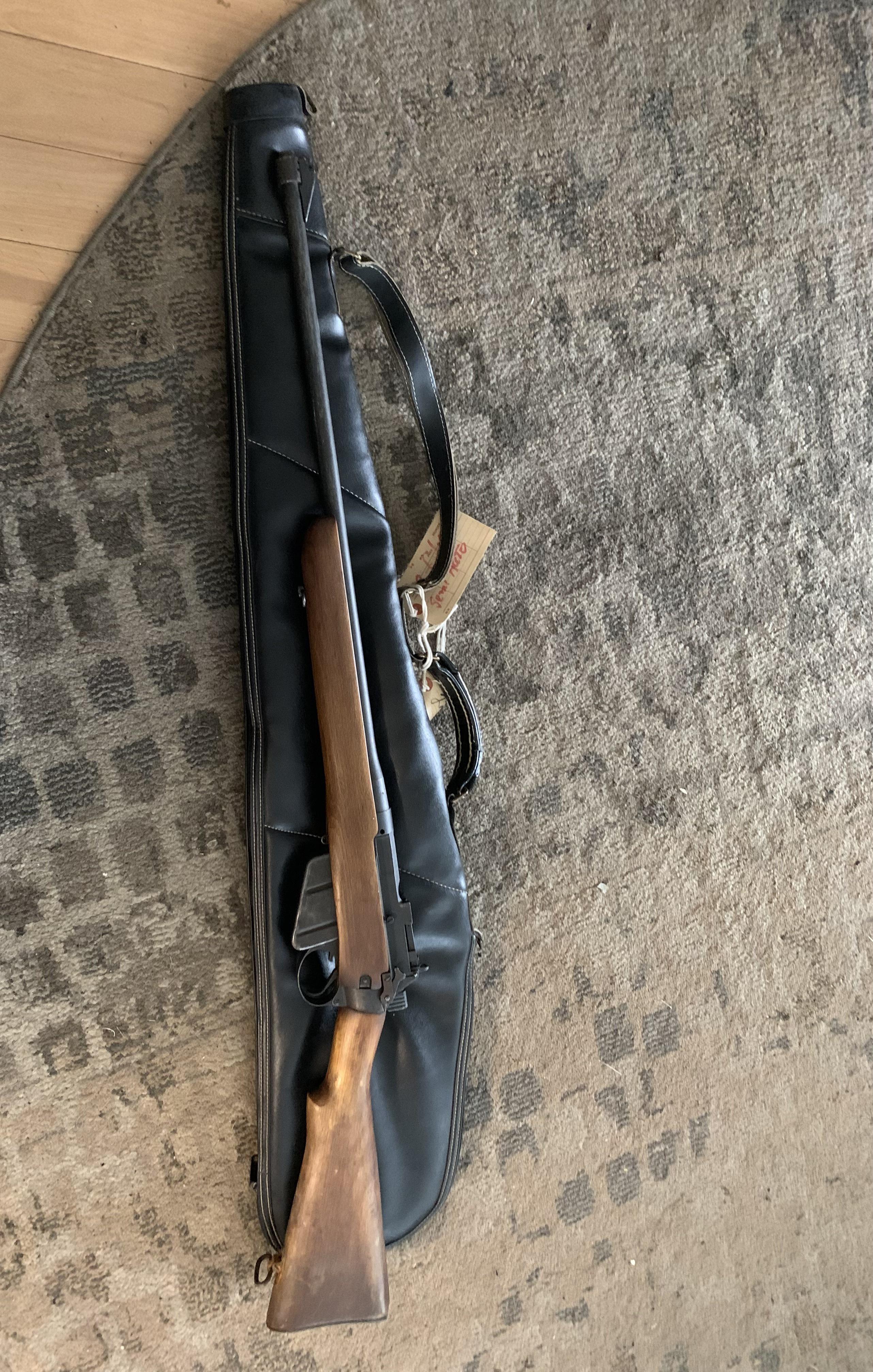Help me identify this rifle please. | Scrolller