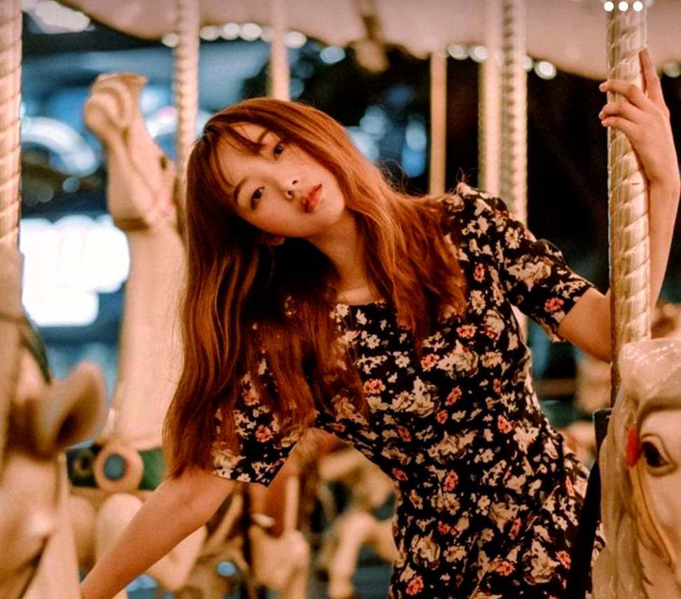 South Korean Actress, Lee Yoo-mi (Squid Game, All of Us Are Dead) | Scrolller