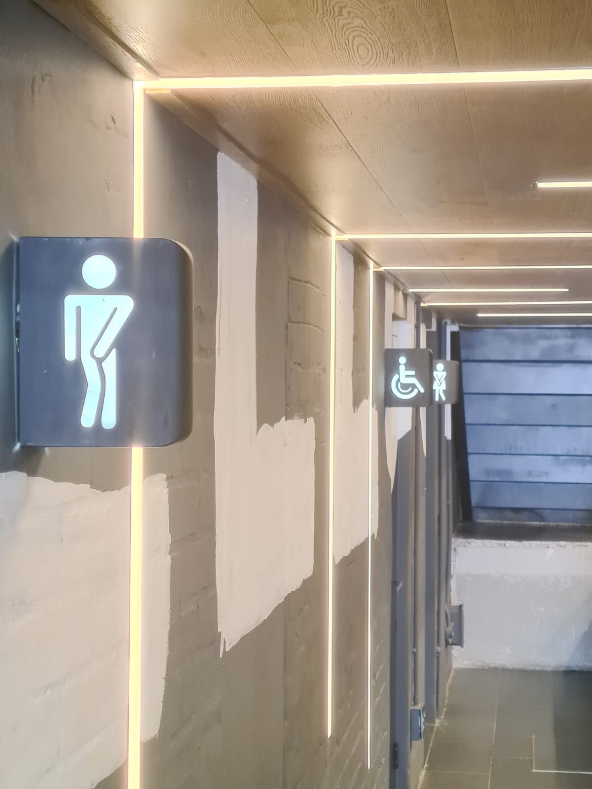 These bathroom signs | Scrolller