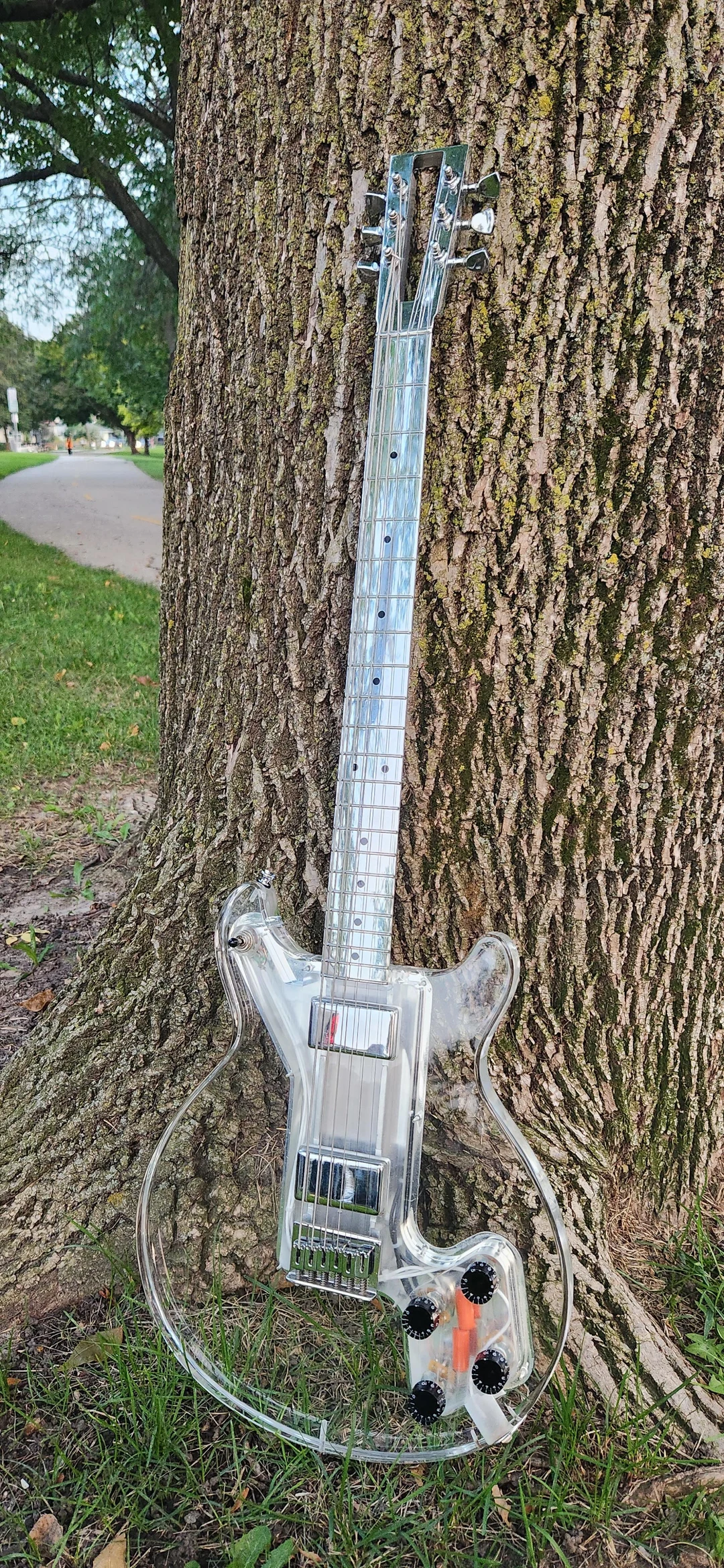 EGC Baritone | Scrolller