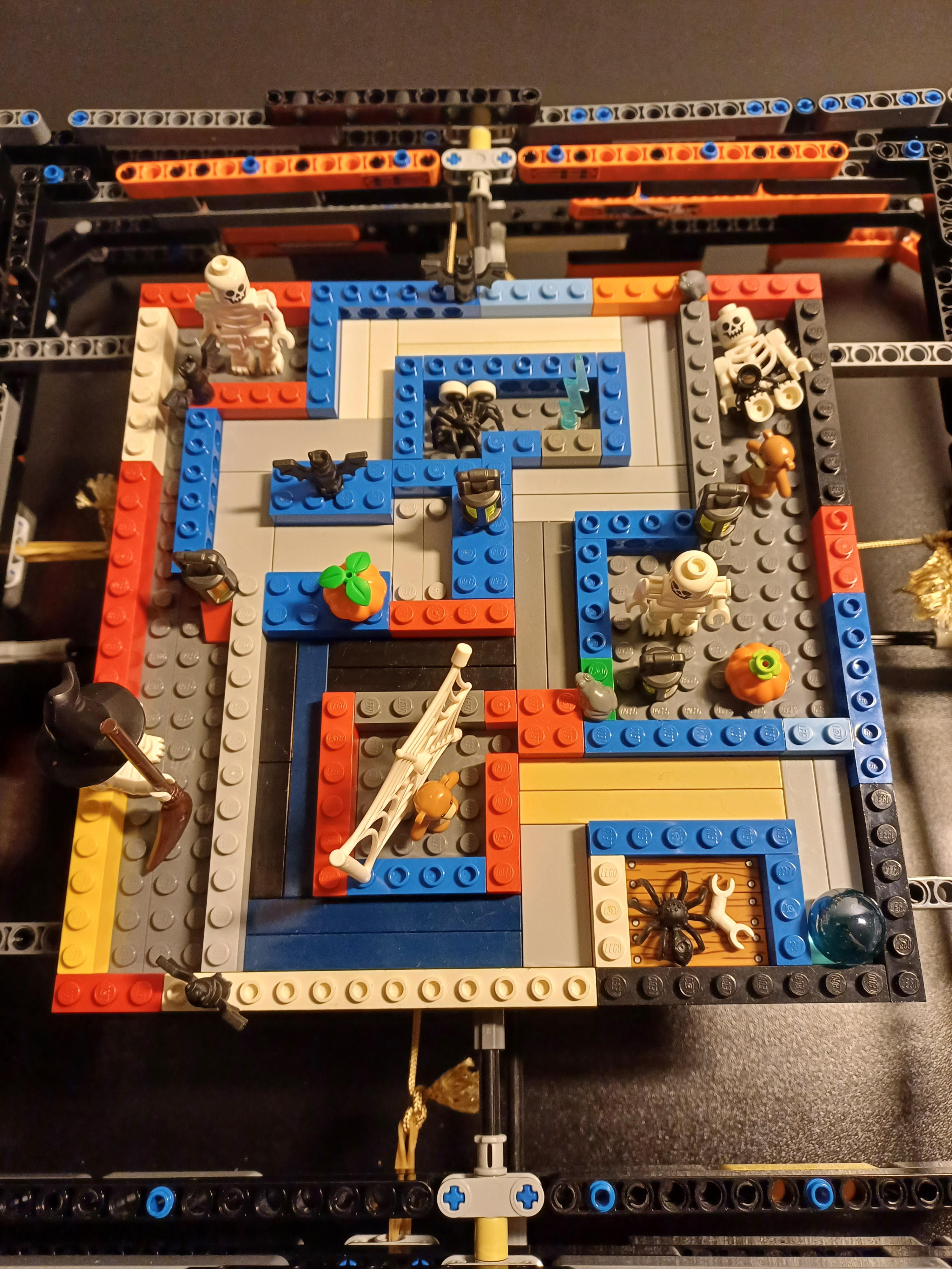 Marble maze | Scrolller