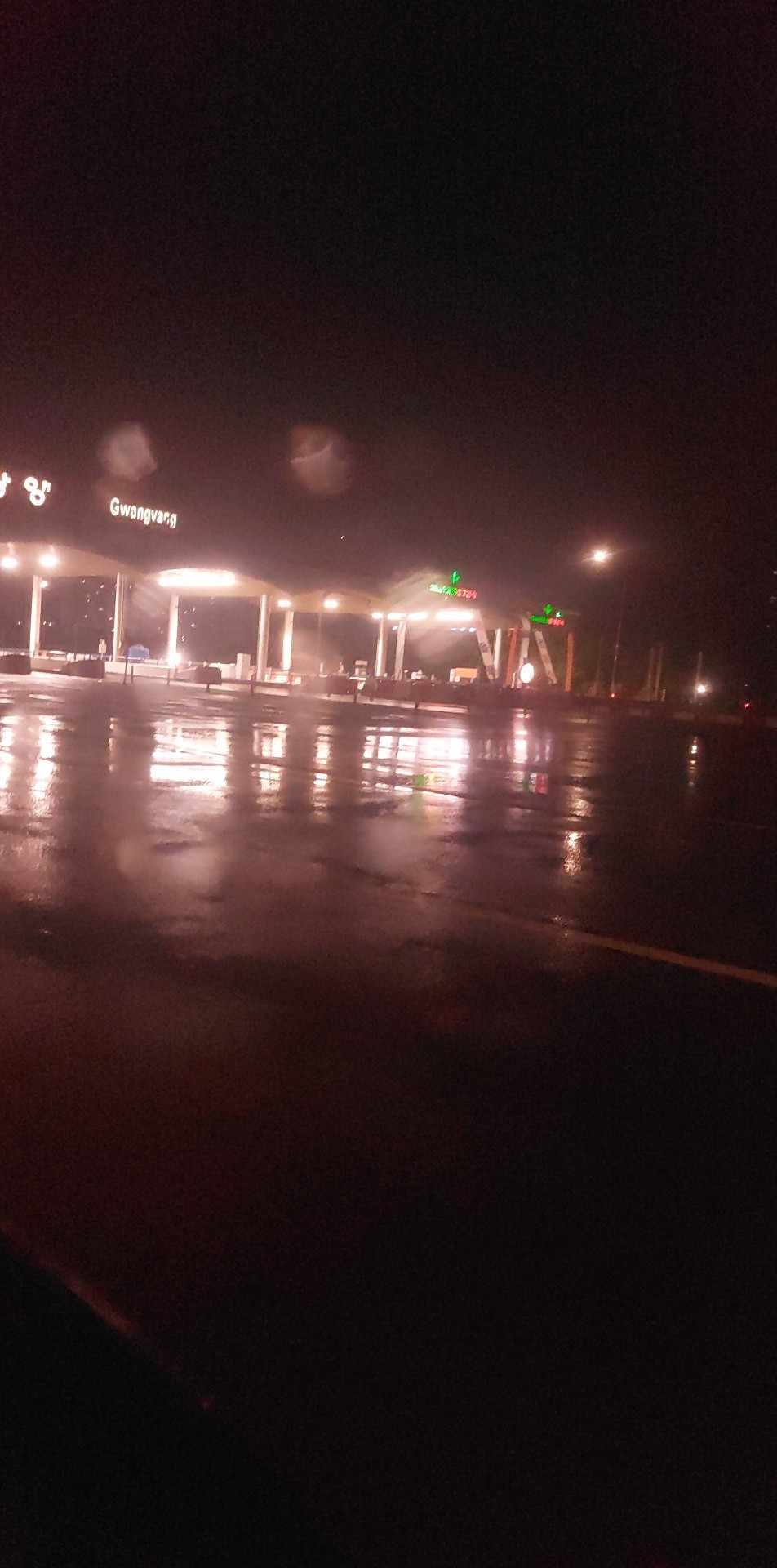 Liminal space in Korea | Scrolller