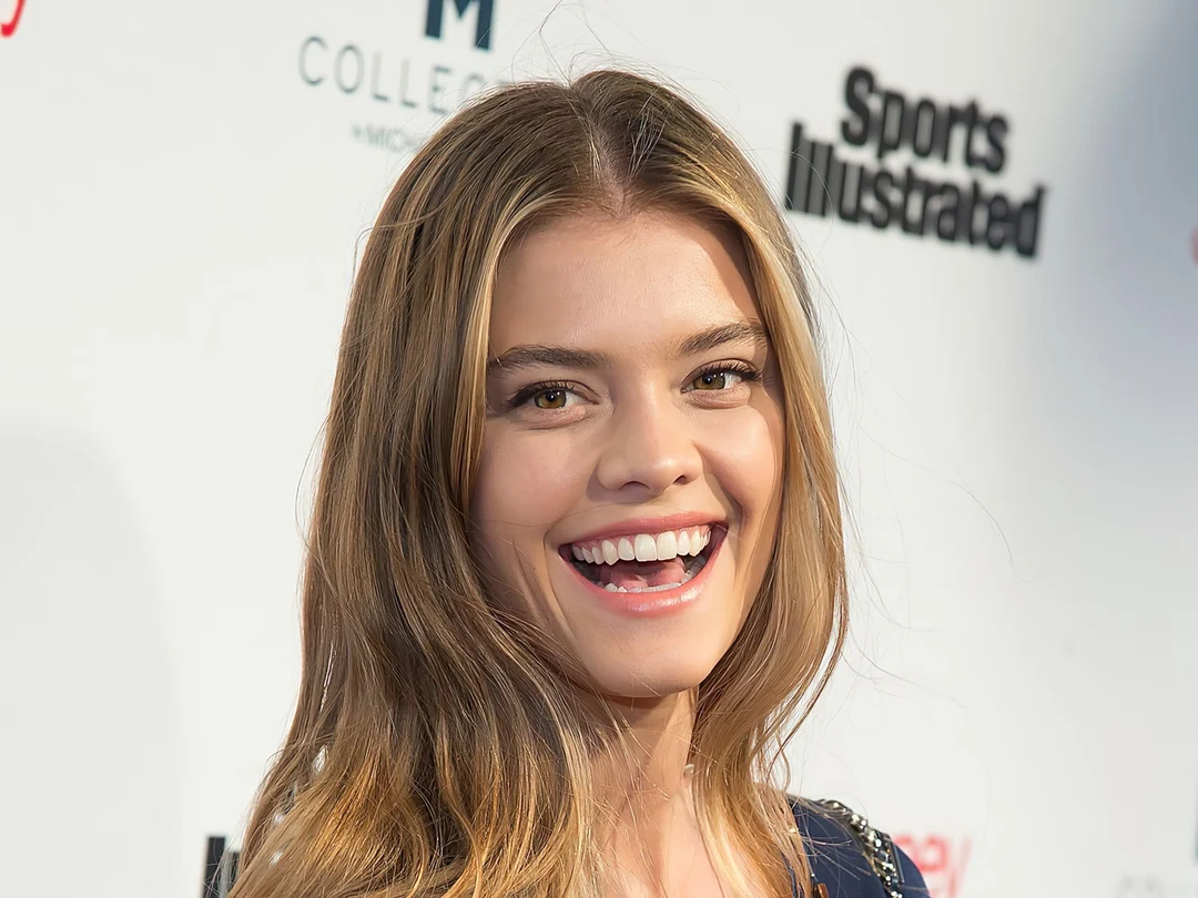 Nina Agdal | Scrolller