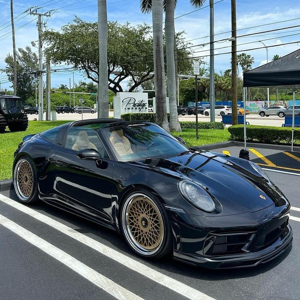 Porsche 🖤 | Scrolller
