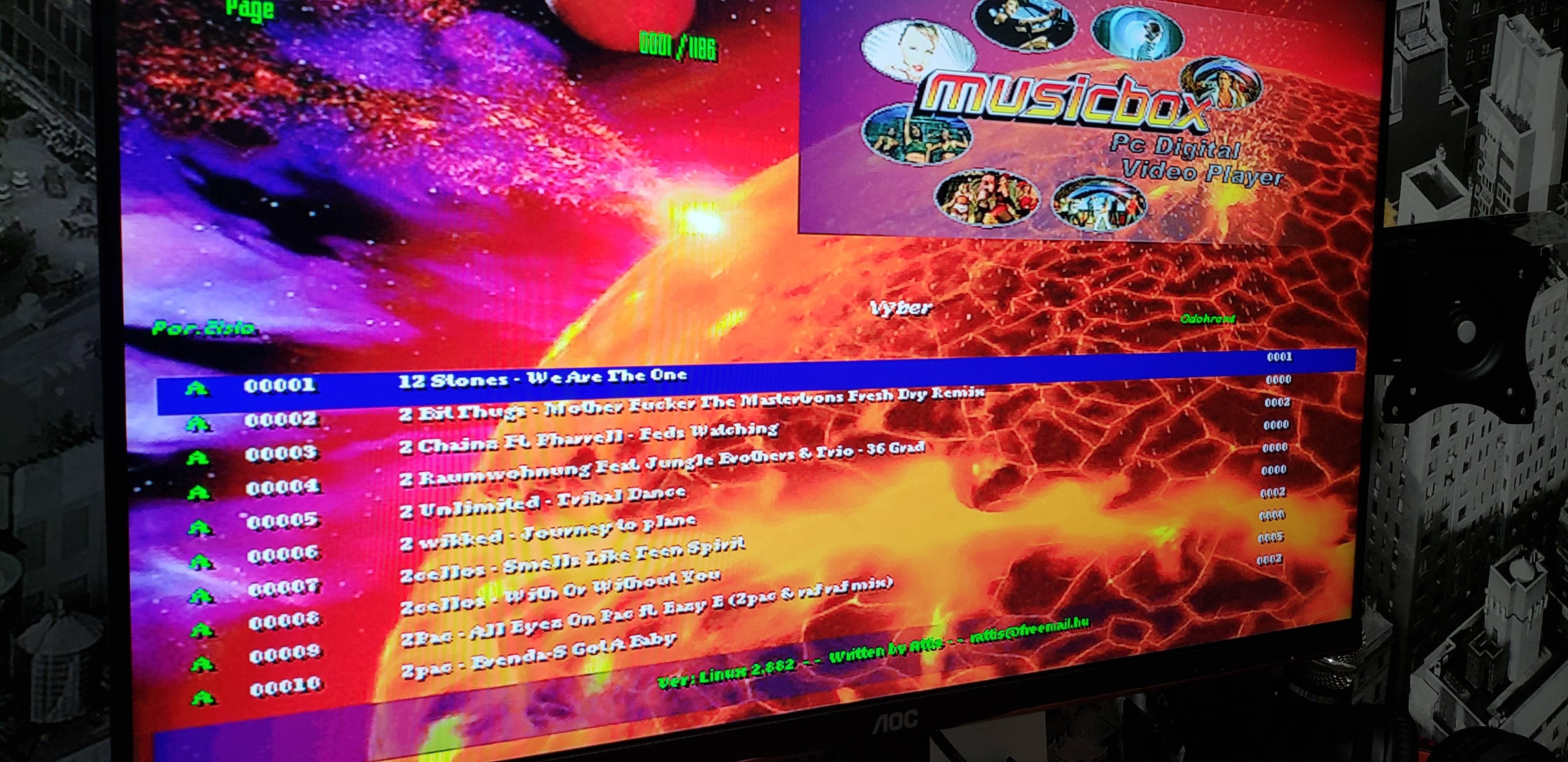 This ancient jukebox of a friends that ran on Mandrake (more pics in the comments) | Scrolller