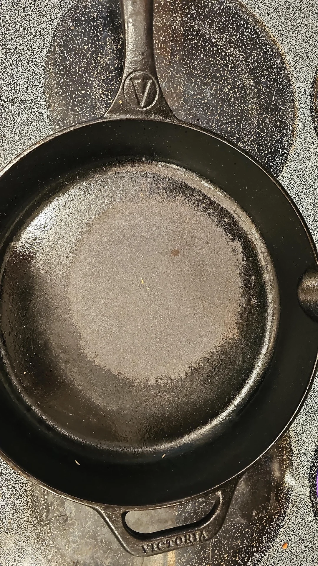 Burnt pan | Scrolller