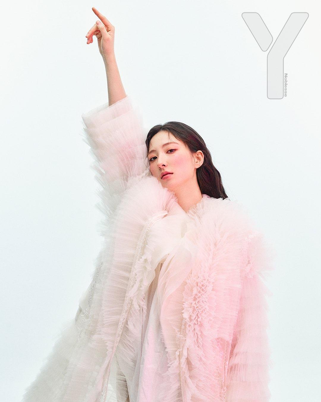 WJSN Eunseo (Son Juyeon) - Y Magazine (Pictorial Preview #2 - March 2024 Issue #13) | Scrolller