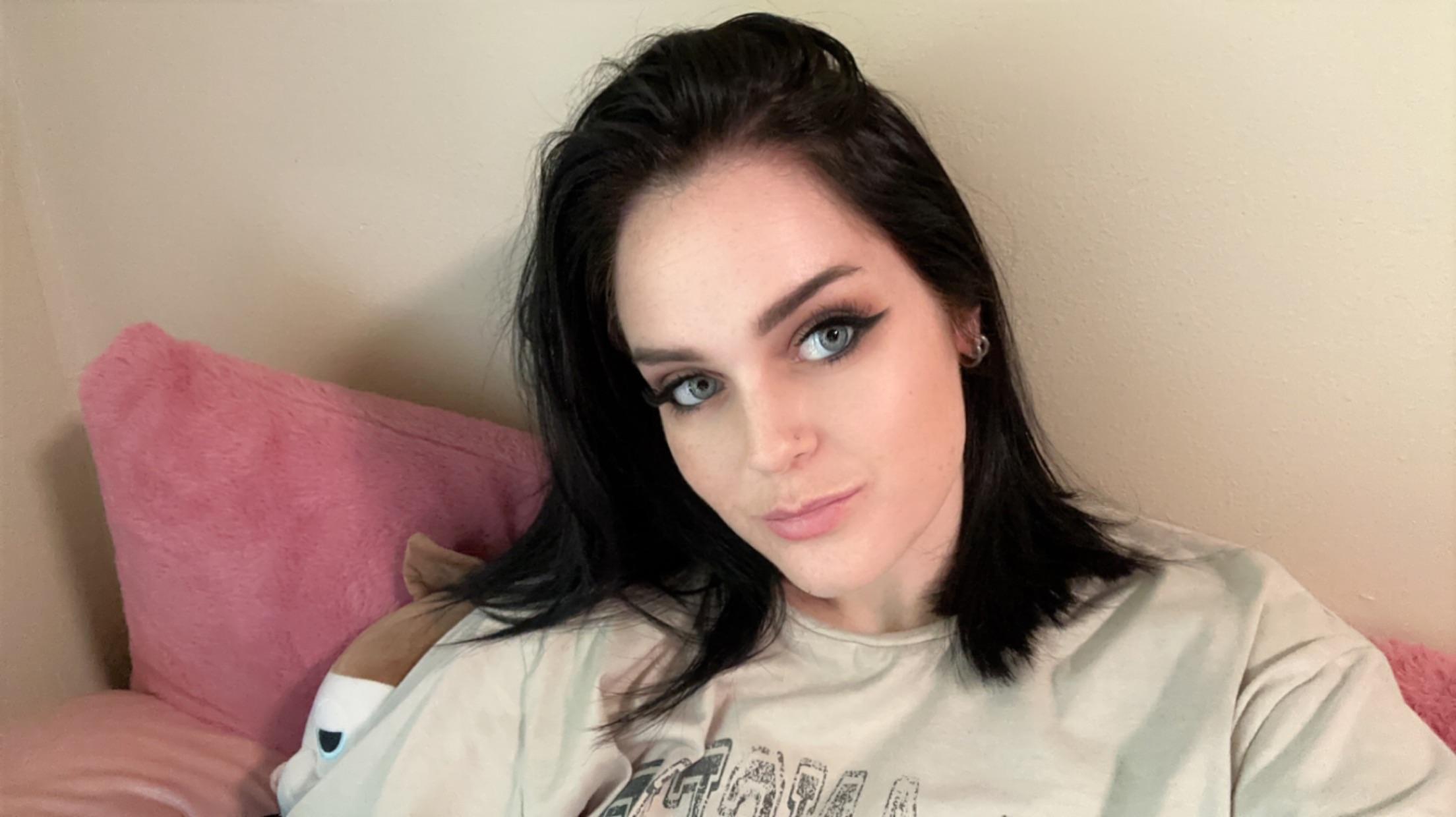 Discover more like Hair: Black or brown? and Related Content | Scrolller