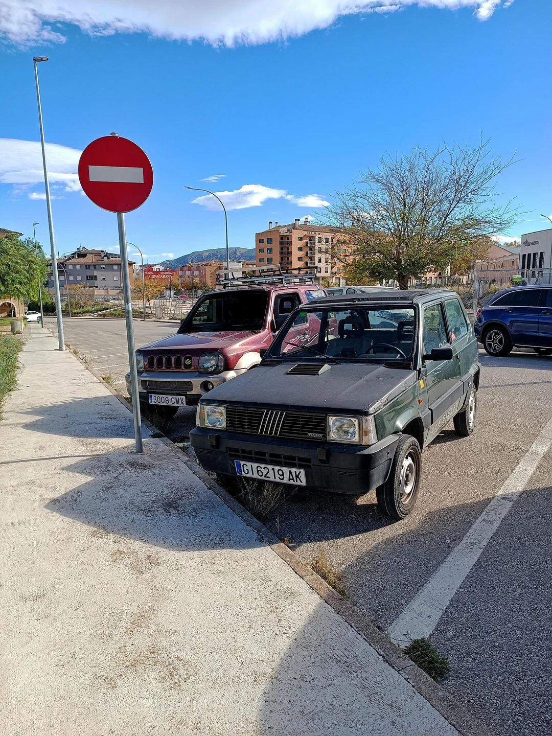 same idea, different execution. Suzuki jimny and fiat panda 4x4 | Scrolller