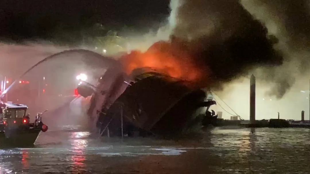 Fire is the biggest threat in boating. This could have been much much worse. | Scrolller