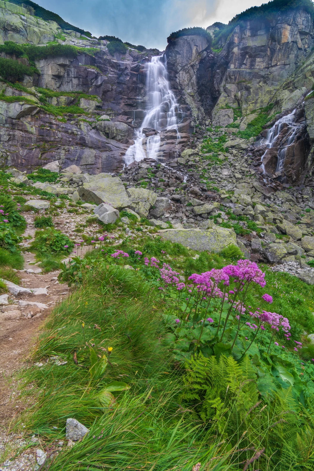 Skok waterfall in the Slovak High Tatras mountains. [OC][4000x6000] | Scrolller