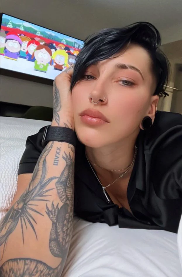 Rhea’s soft side…? 😍😍 | Scrolller