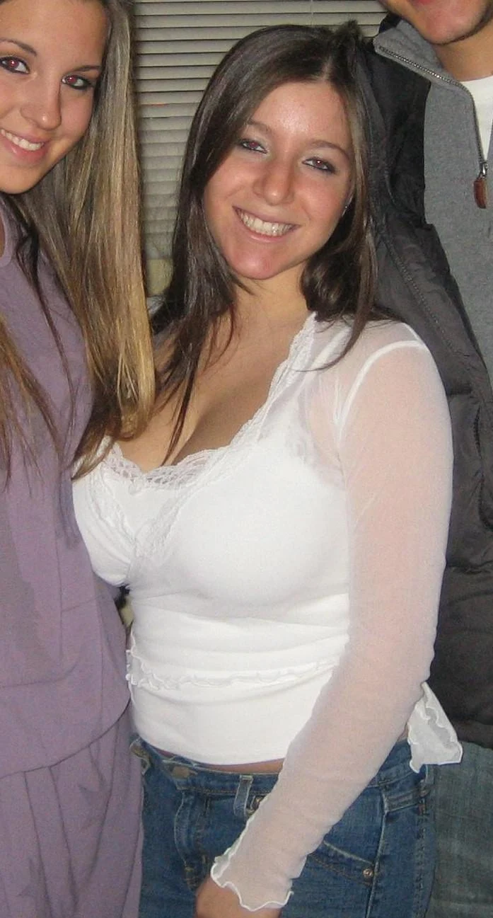 Tight Top + Big Tits = perfect combination | Scrolller