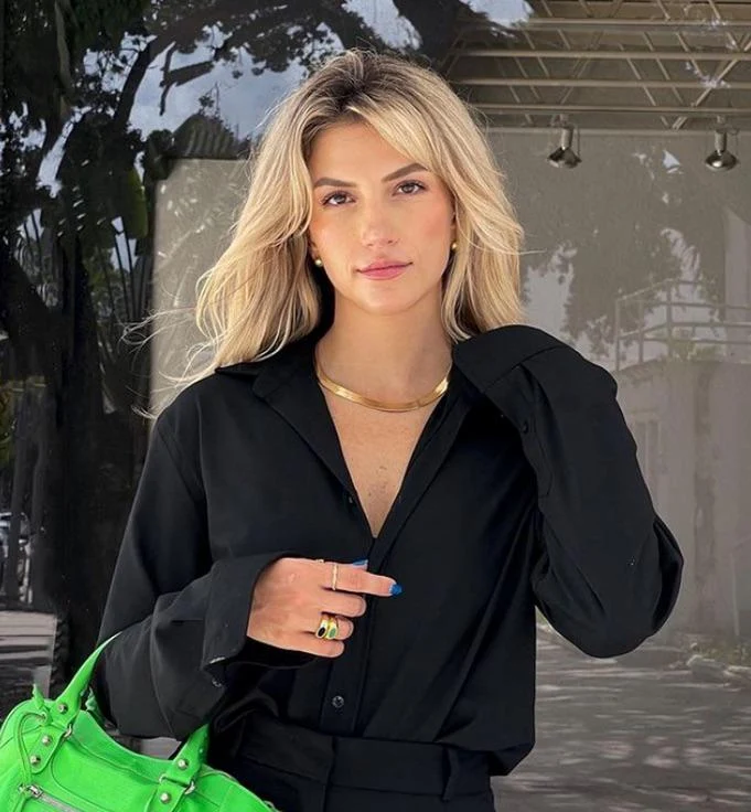 Cass DiMicco | Scrolller