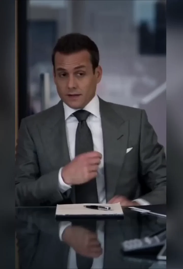 Harvey Specter gets DESTROYED by a 16 y/o girl | Scrolller