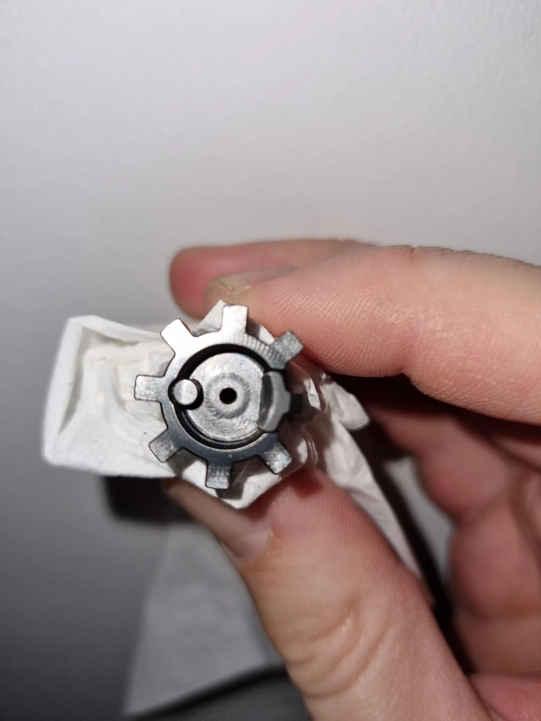 Carbon ring on bolt face - normal or primer leak | Scrolller