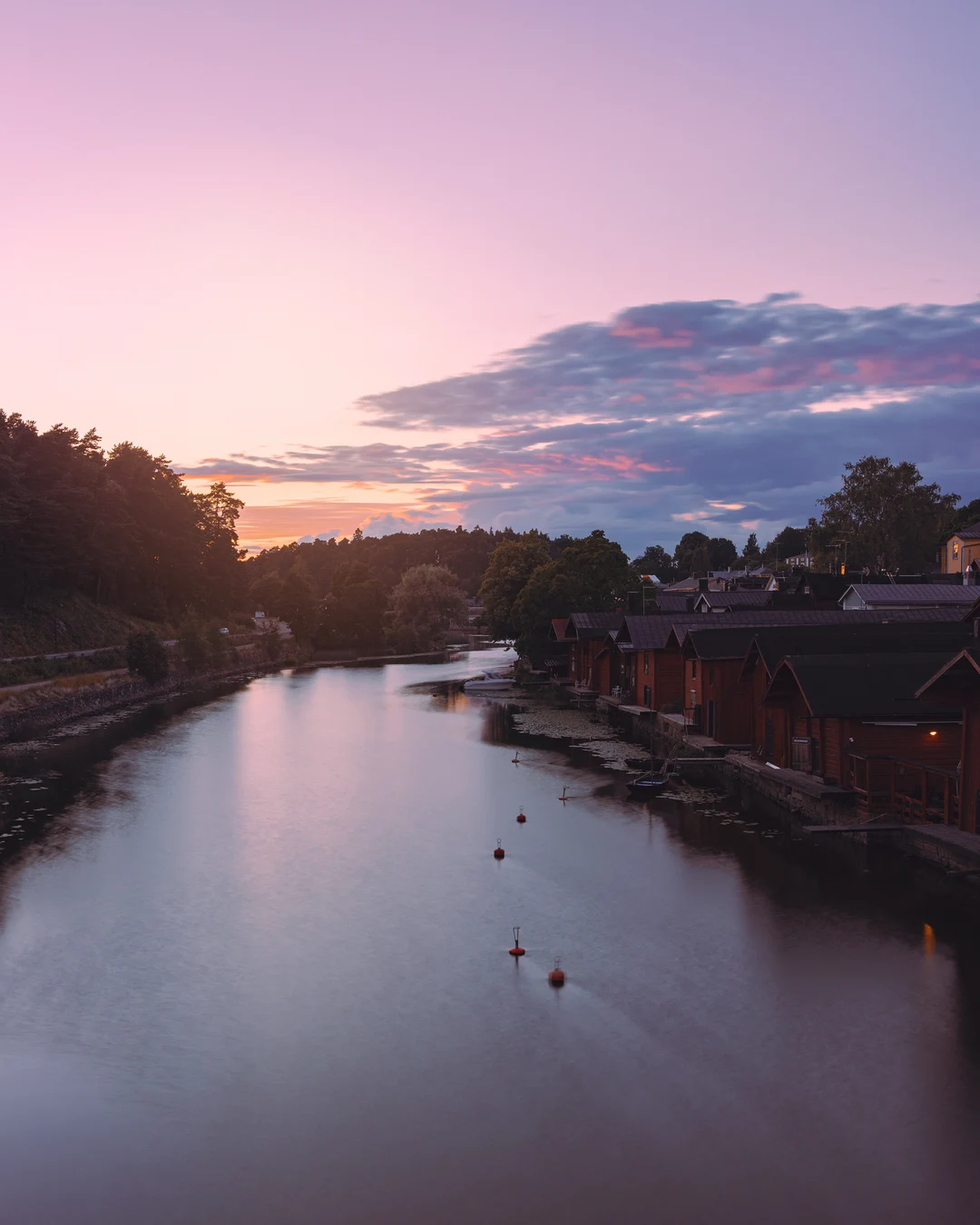 Sunset in Porvoo old town, Finland [OC] | Scrolller