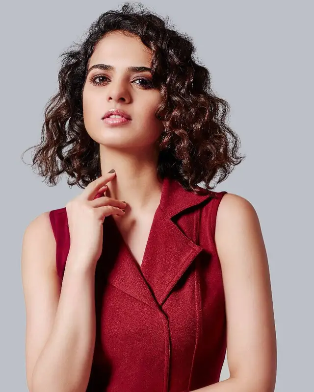 Tania Sachdev | Scrolller