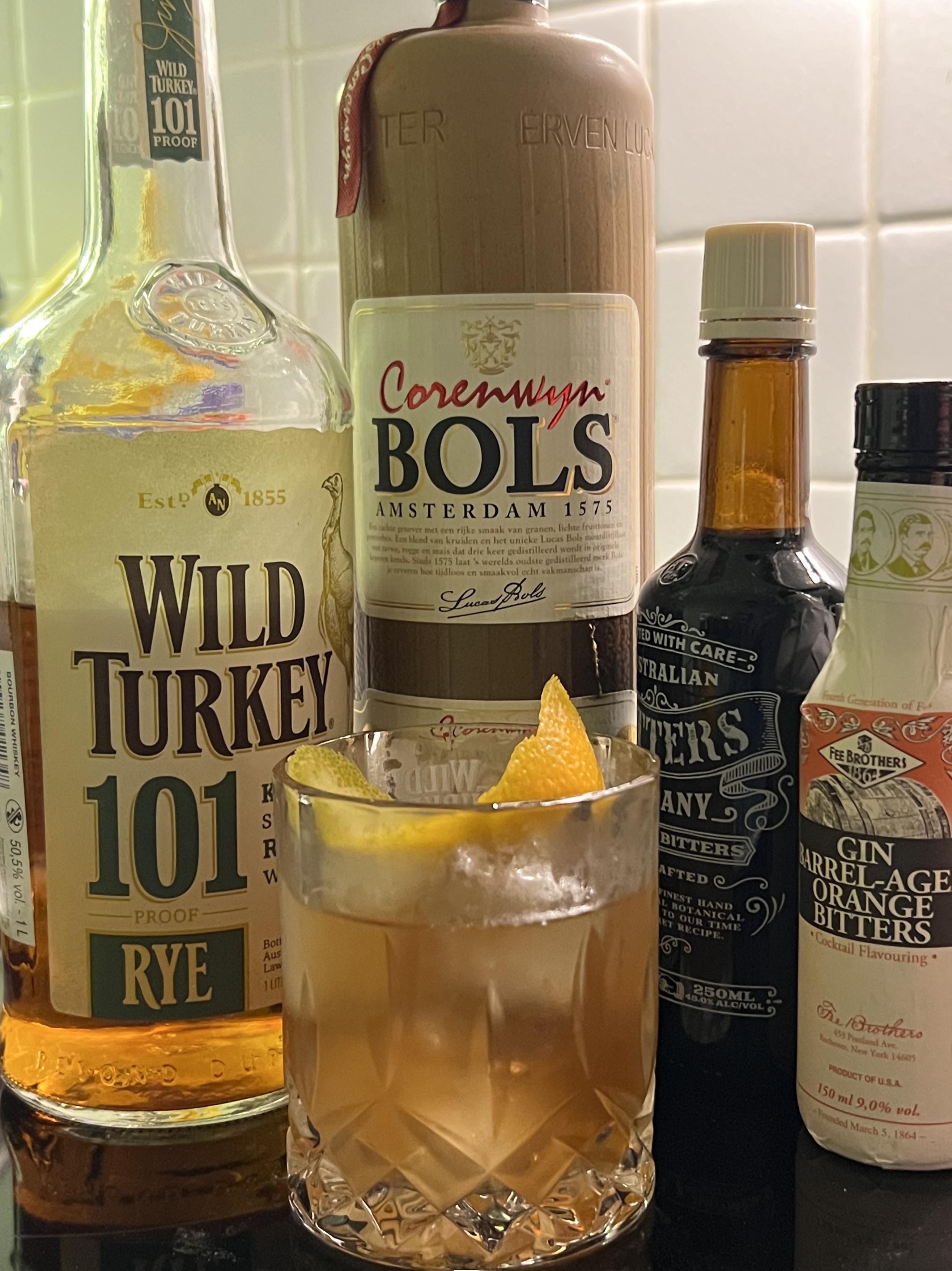 Mixing Genever with Rye ! | Scrolller