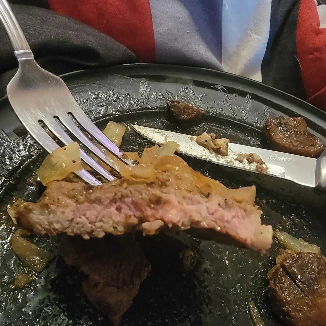 Texas roadhouse. I asked for medium rare | Scrolller