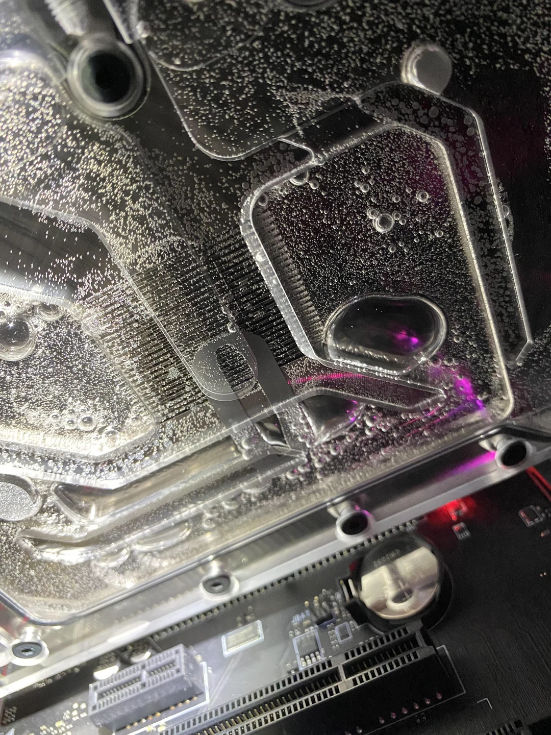 Jet plate shifted like this on first power up on my 3090 EK block :/ | Scrolller