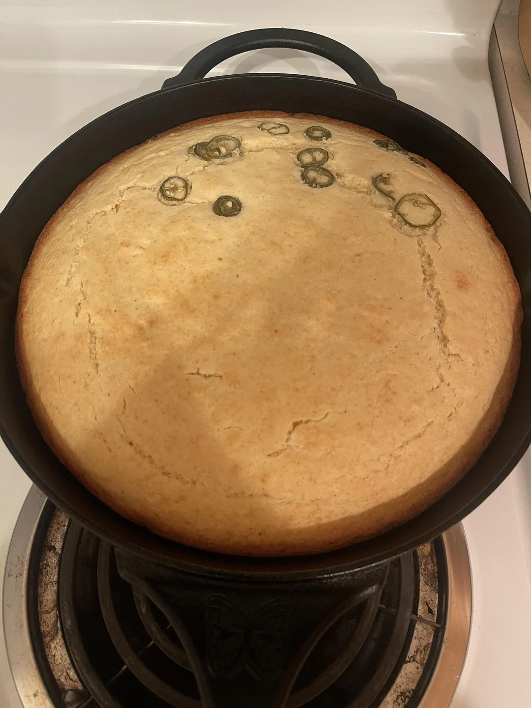 Cornbread in Cast Iron | Scrolller