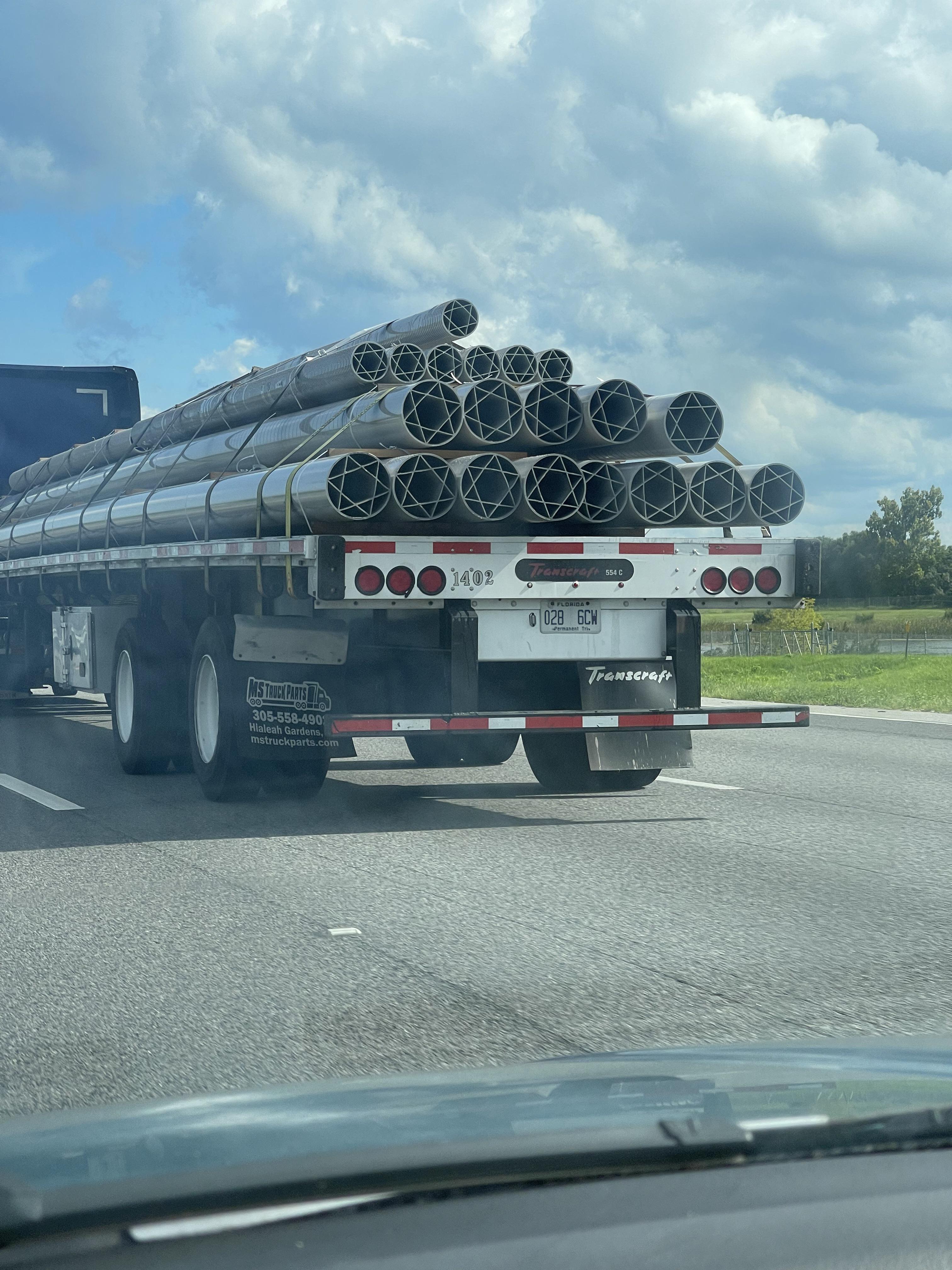 Has anyone ever seen these Star of David looking pipes? | Scrolller