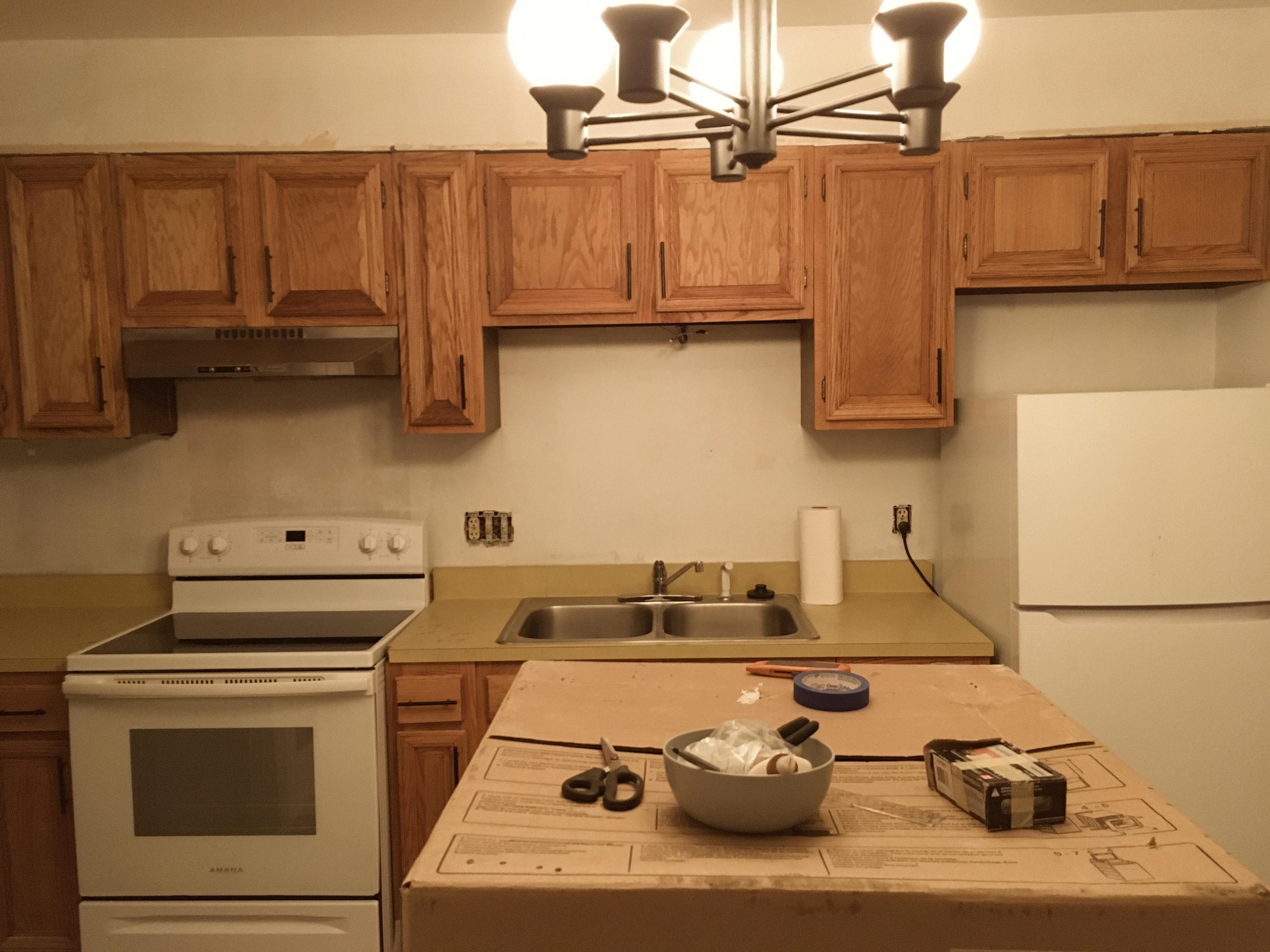 Extend backsplash to entire wall? | Scrolller