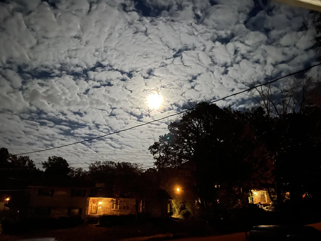 Moon and Clouds in Huntsville tonight. | Scrolller