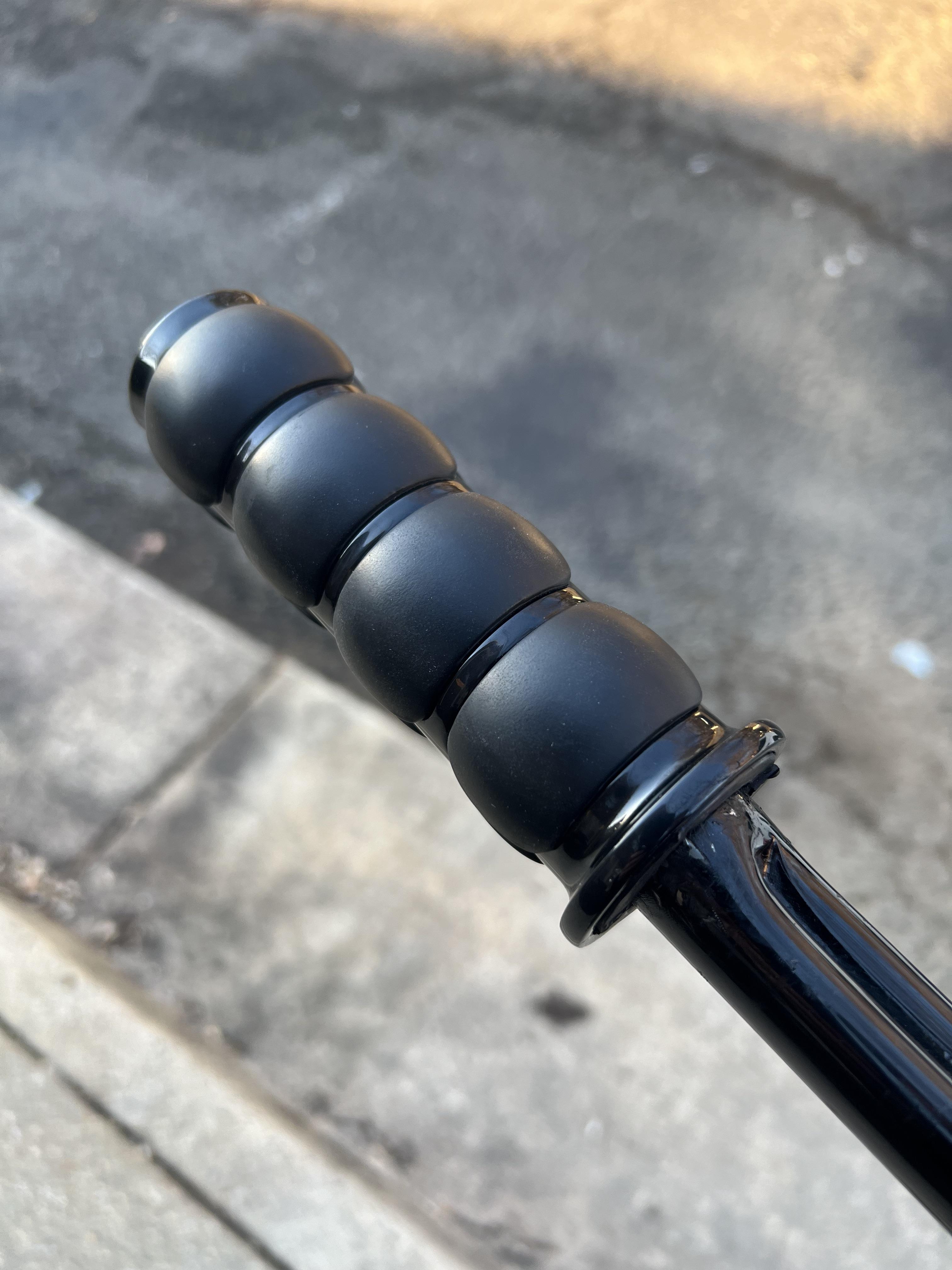 Removing stuck grips | Scrolller