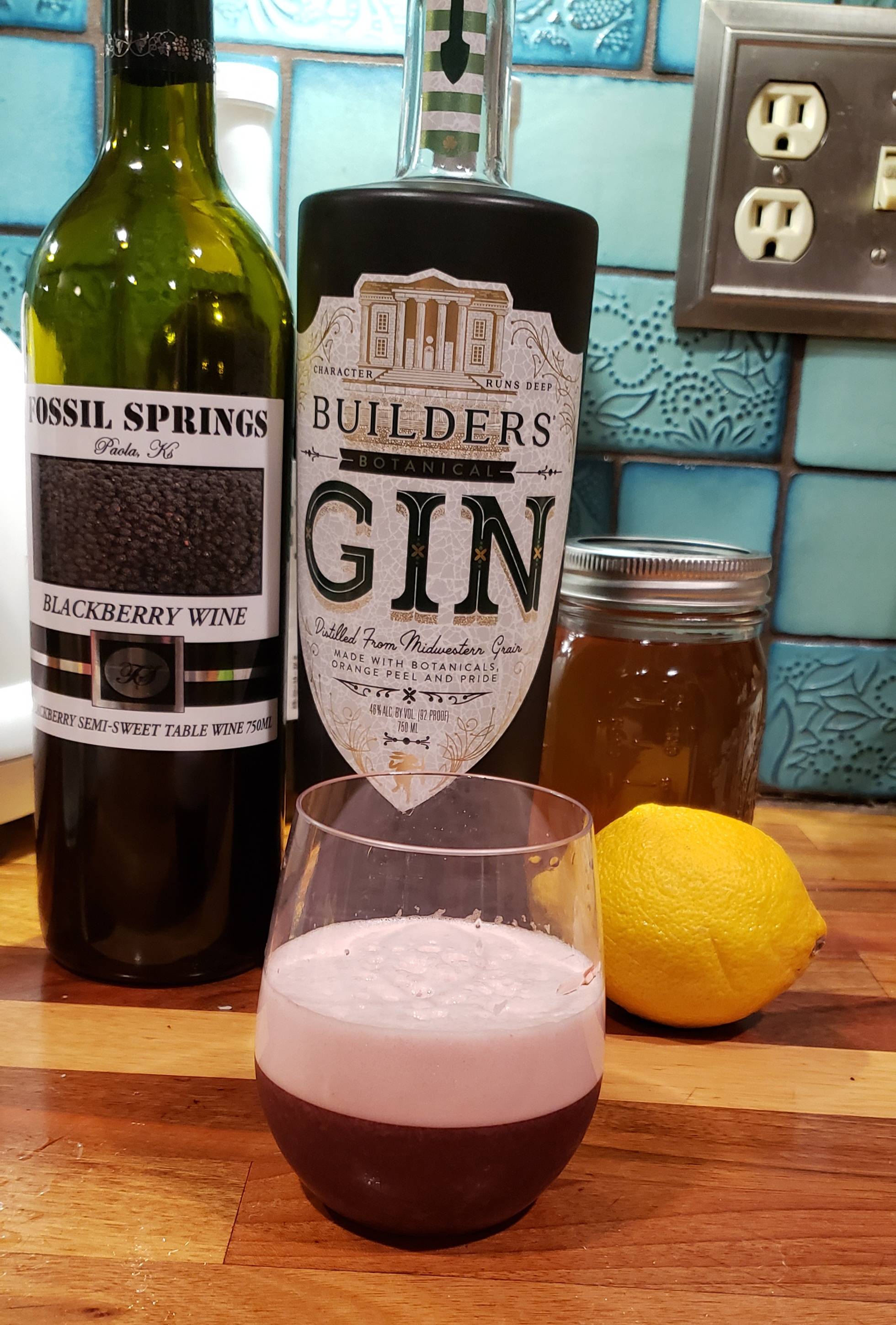 Blueberry Gin Fizz | Scrolller