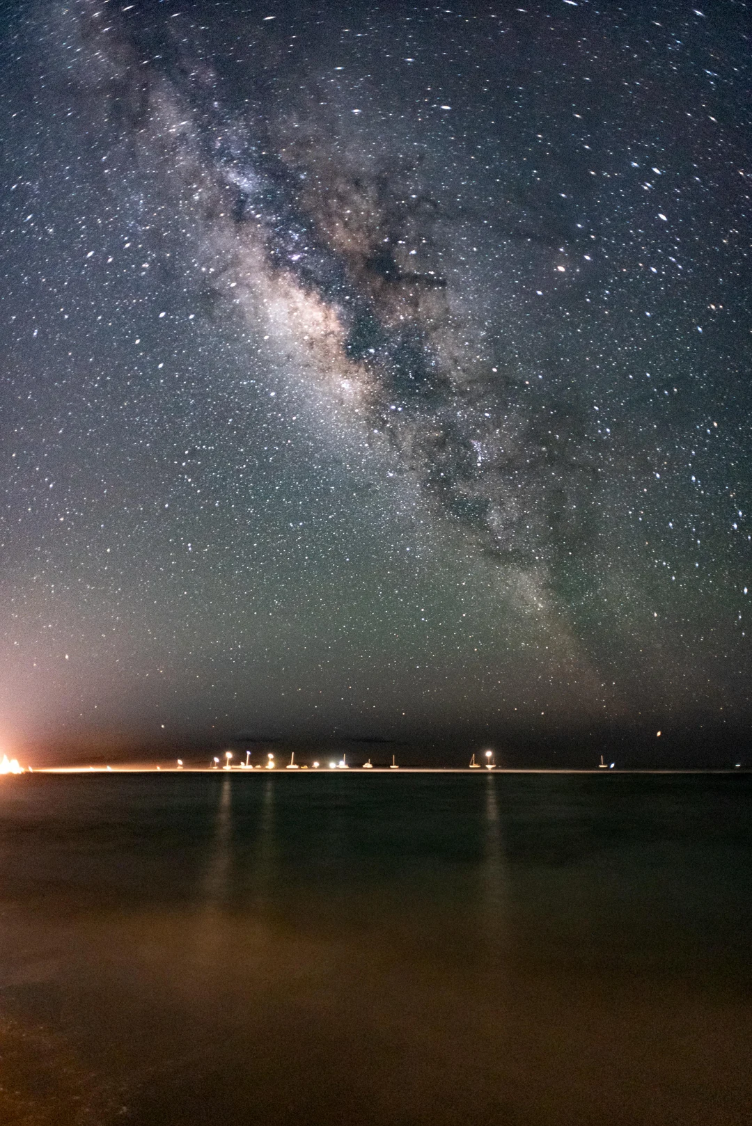 Maui beach star gazing | Scrolller