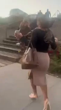 HMC while I climb the stairs | Scrolller
