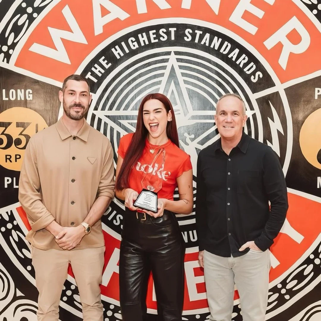 Diamond Certification of Her Smash “Levitating” 11/06/2023 | Scrolller