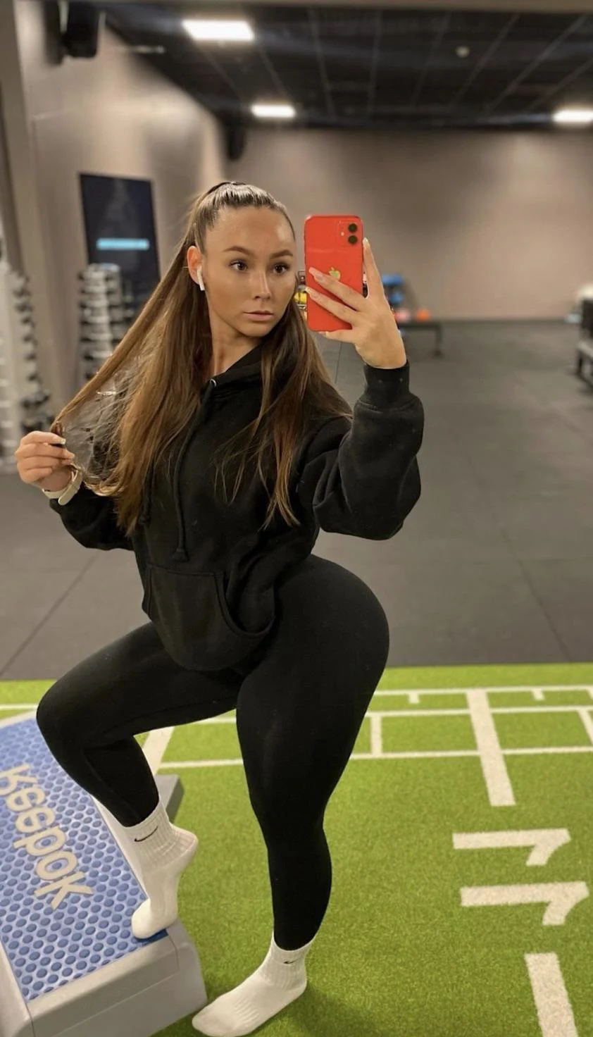 Norwegian | Scrolller