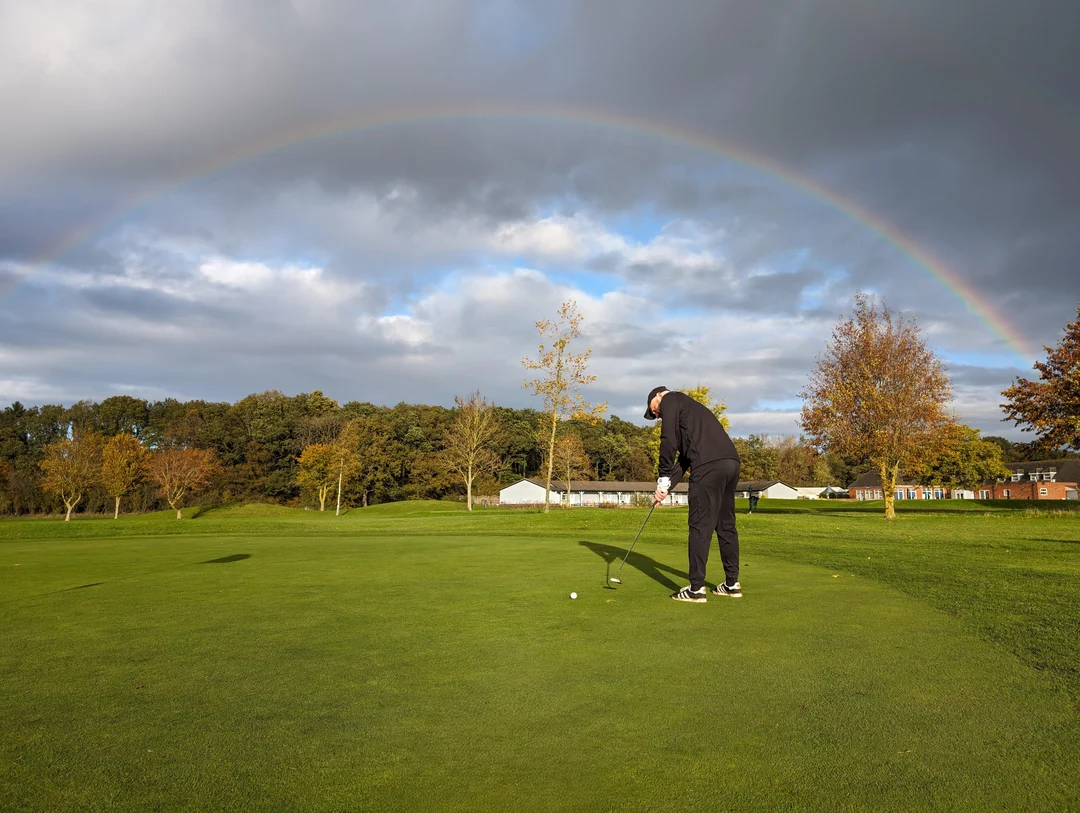 Took a picture of my mate putting on the 9th today. | Scrolller