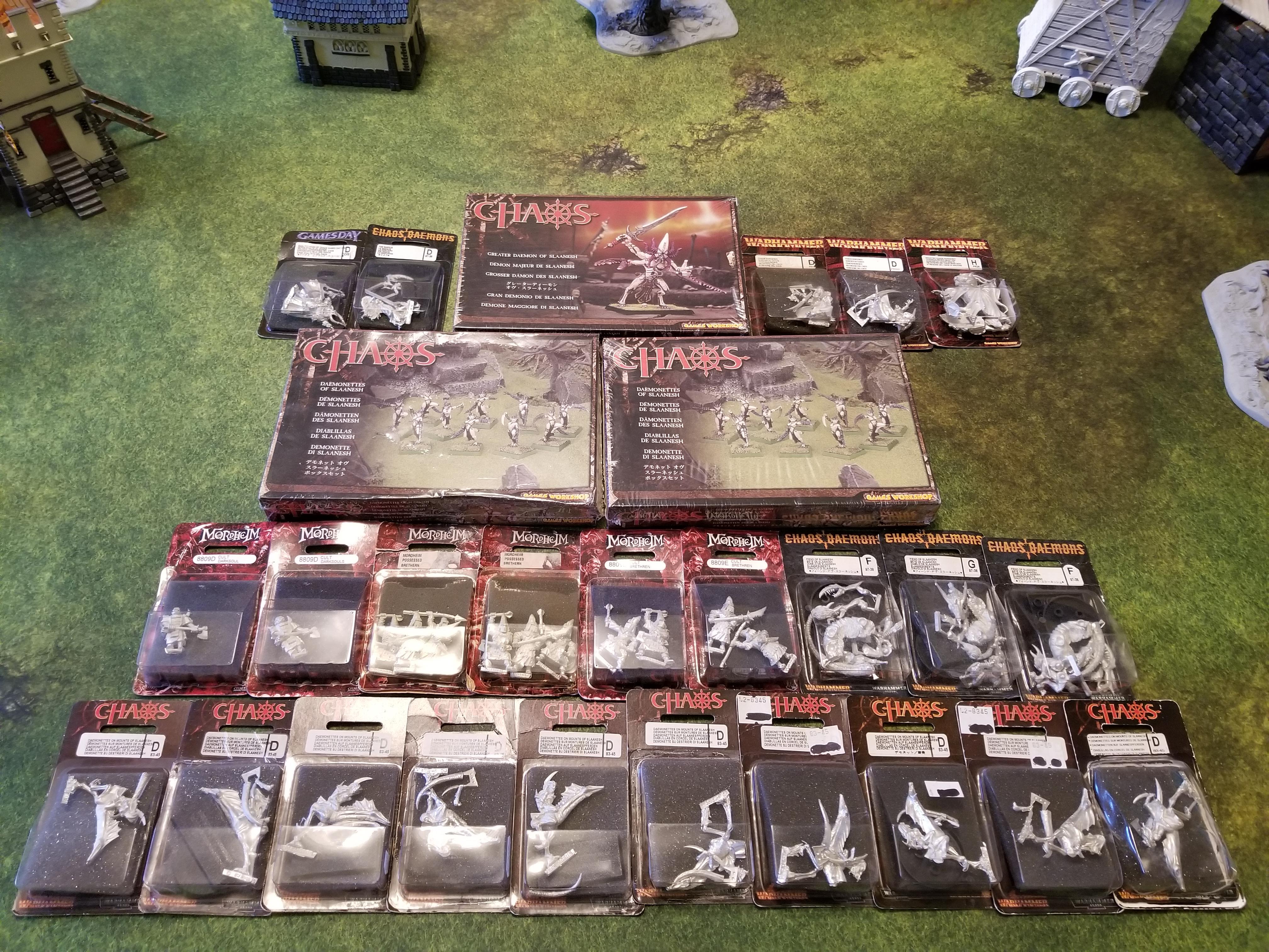 I have finally assembled my entire (slightly more than) 2k Slaanesh list! | Scrolller