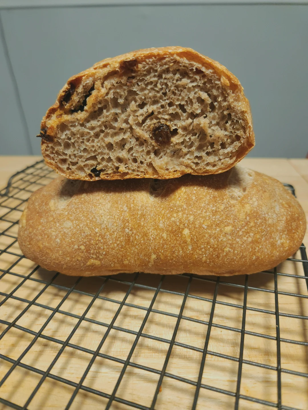 Cinnamon raisin mini loaves | Scrolller