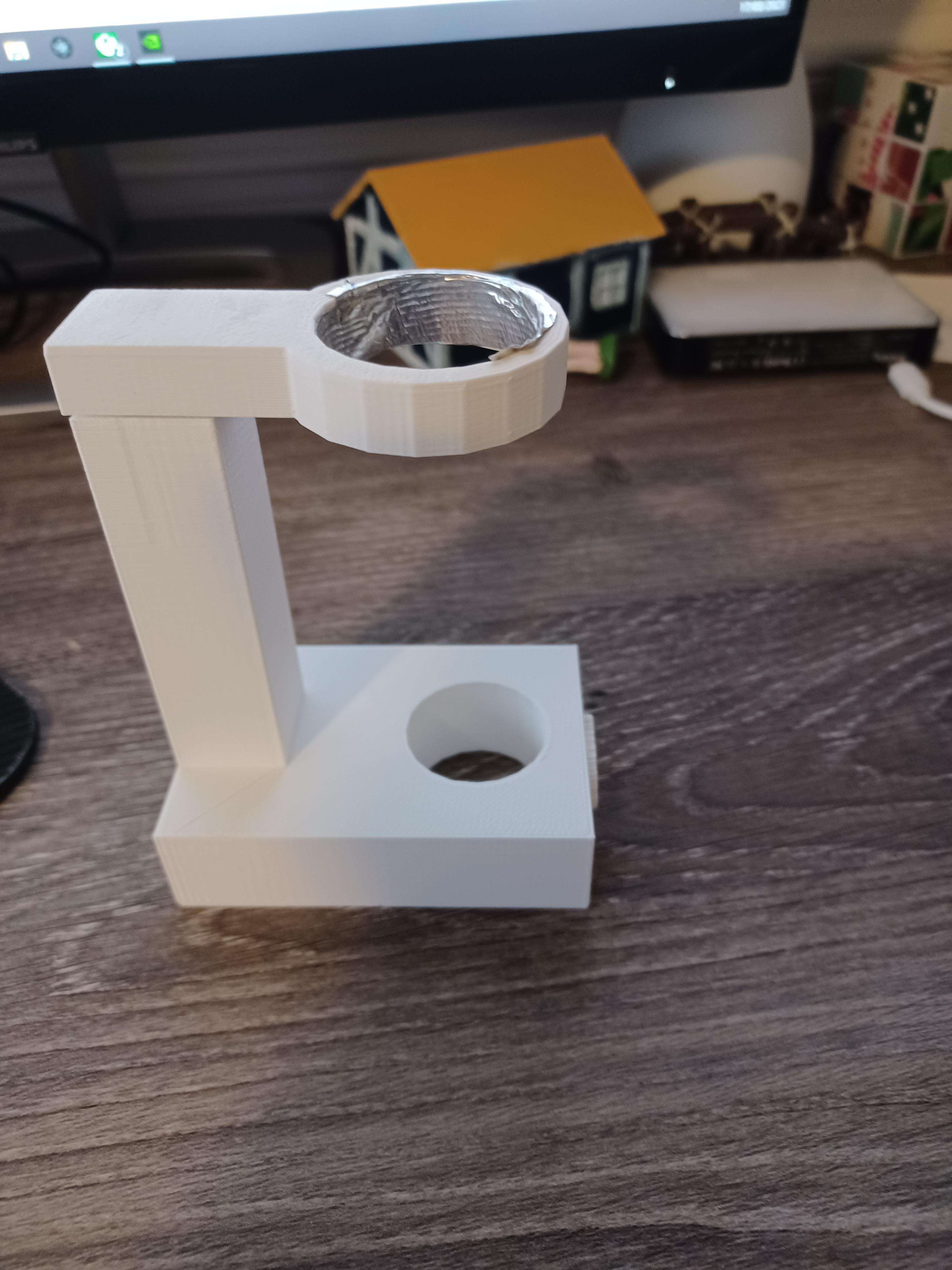 Simple CandyBongZ Stand I 3d printed | Scrolller