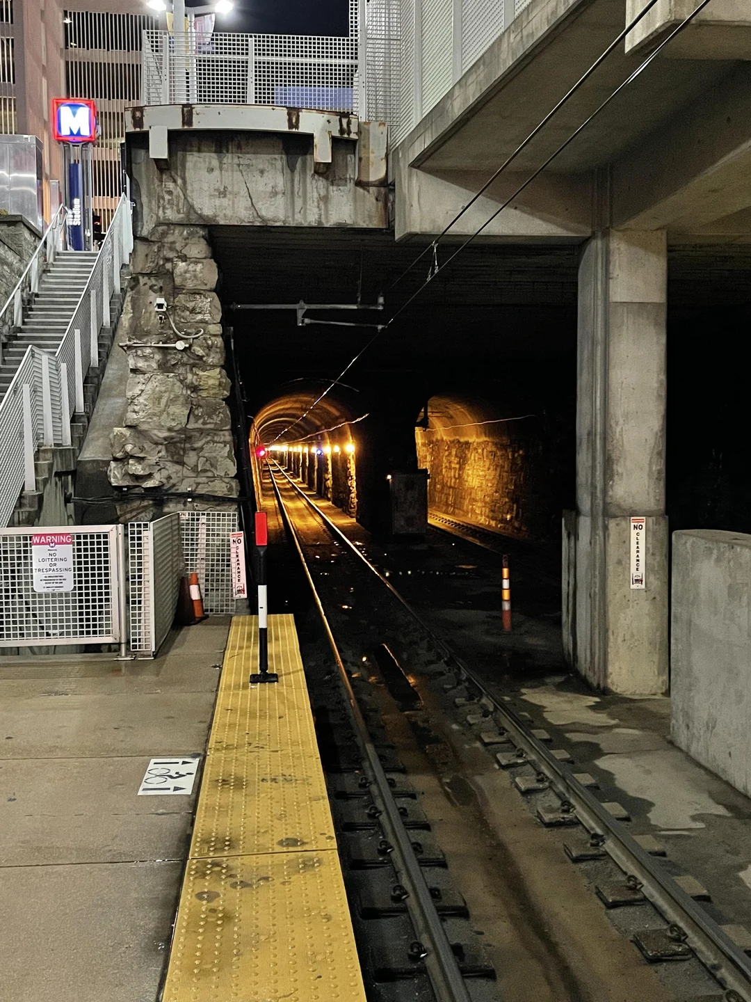 8th Street tubes from the Stadium station in St. Louis. [OC] | Scrolller