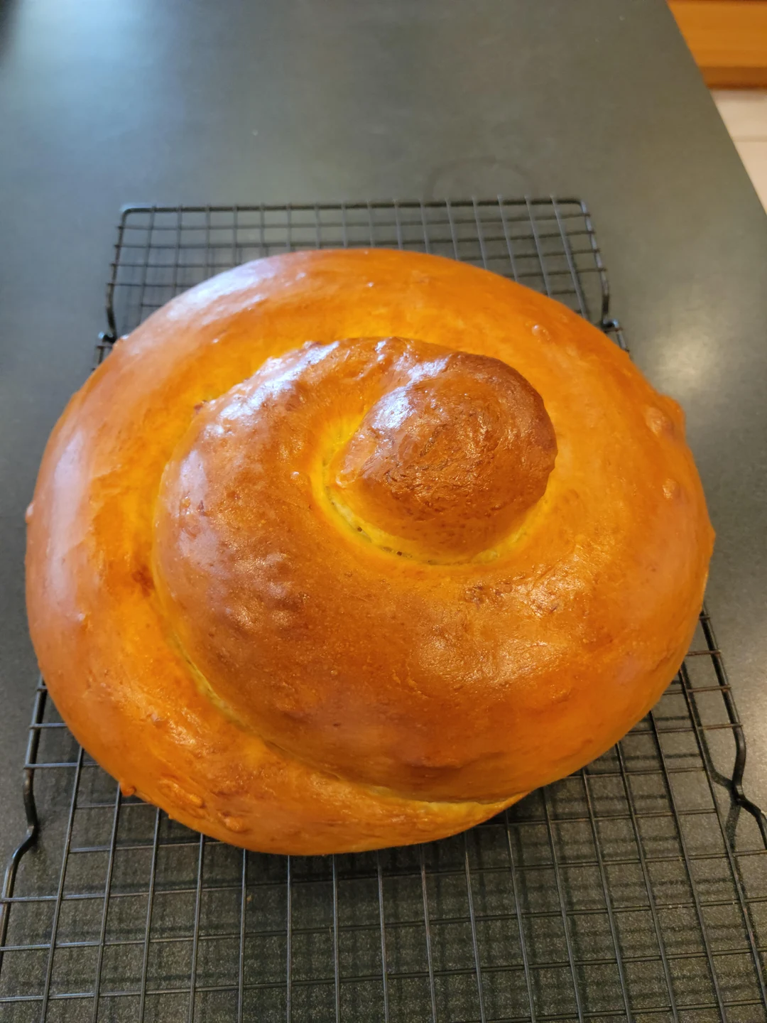 Shana tova! Apple, honey swirl inside | Scrolller