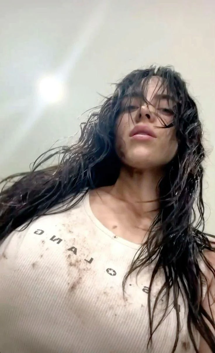 wet and glow! | Scrolller