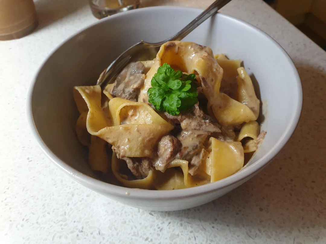 Beef Stroganoff with Egg Noodles | Scrolller