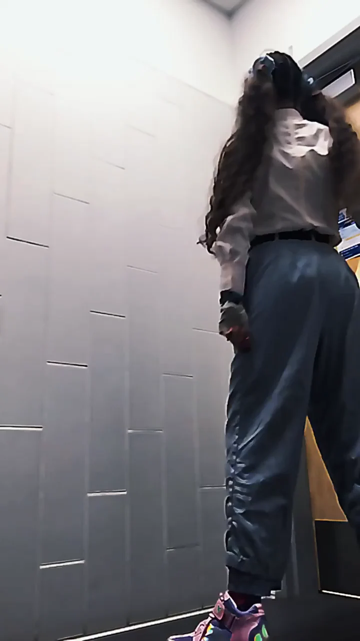 Amateur Dancer | Scrolller