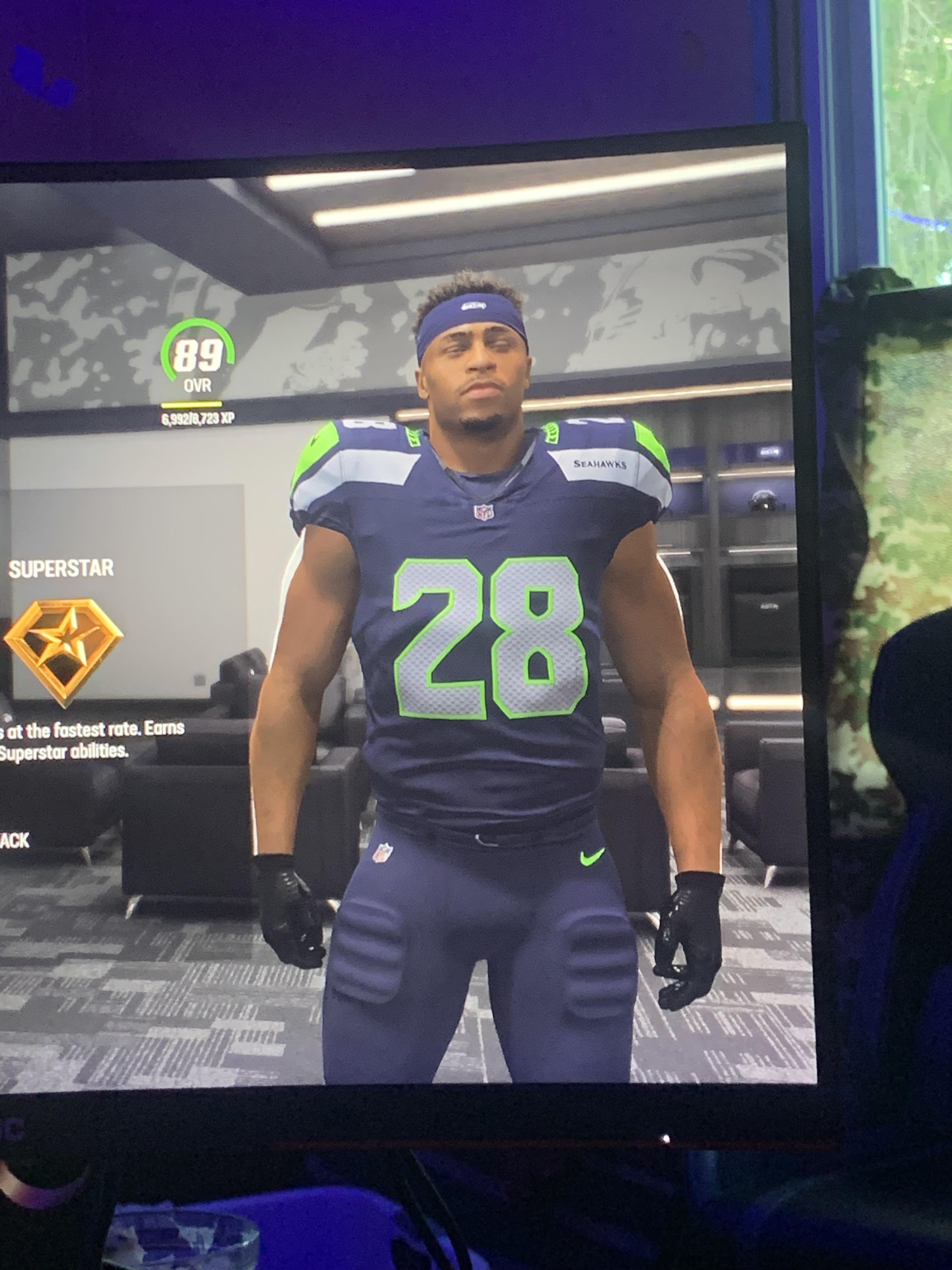 Johnathan Takeout | Scrolller