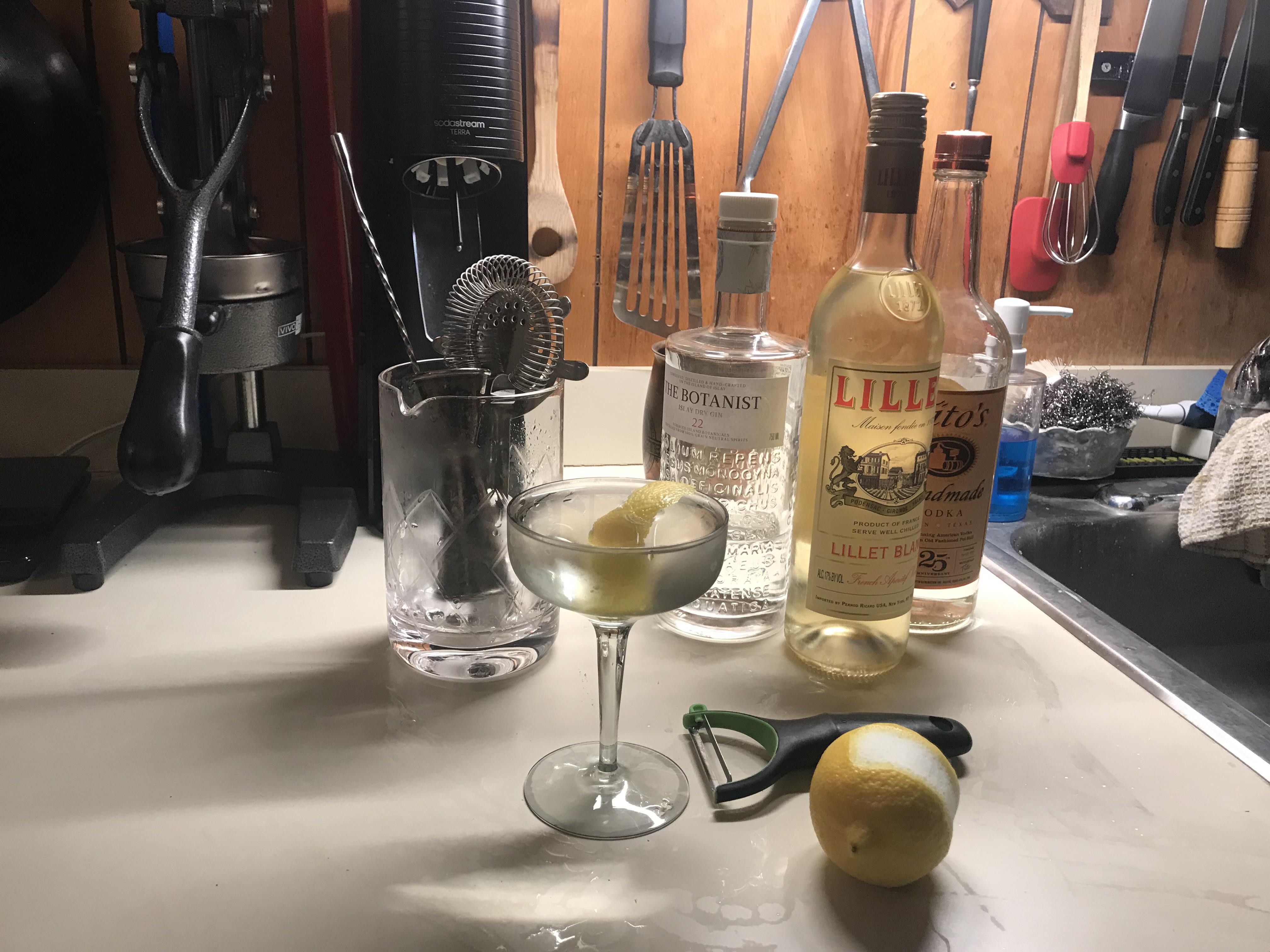 Breaking in my mixing pitcher with a vesper | Scrolller