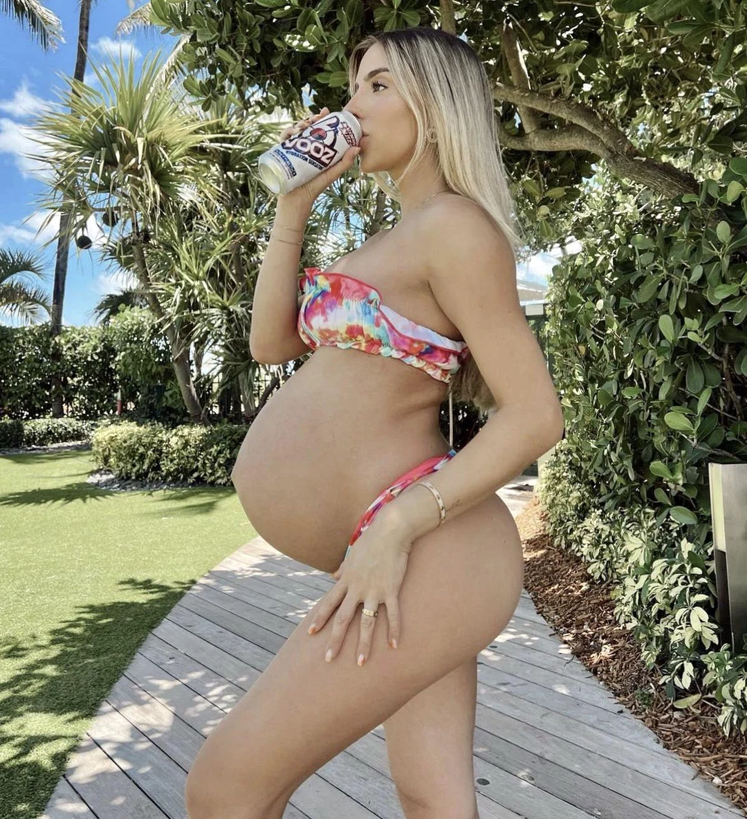 Pregnant Bruna Lima | Scrolller