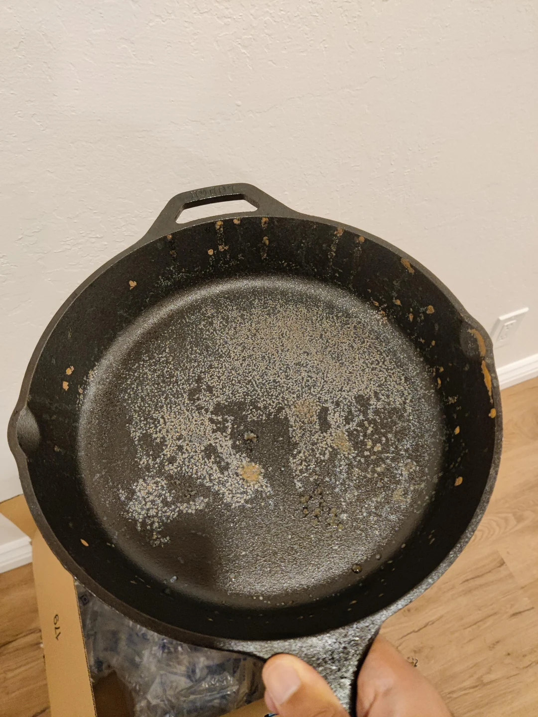 How to fix this cast iron pan | Scrolller