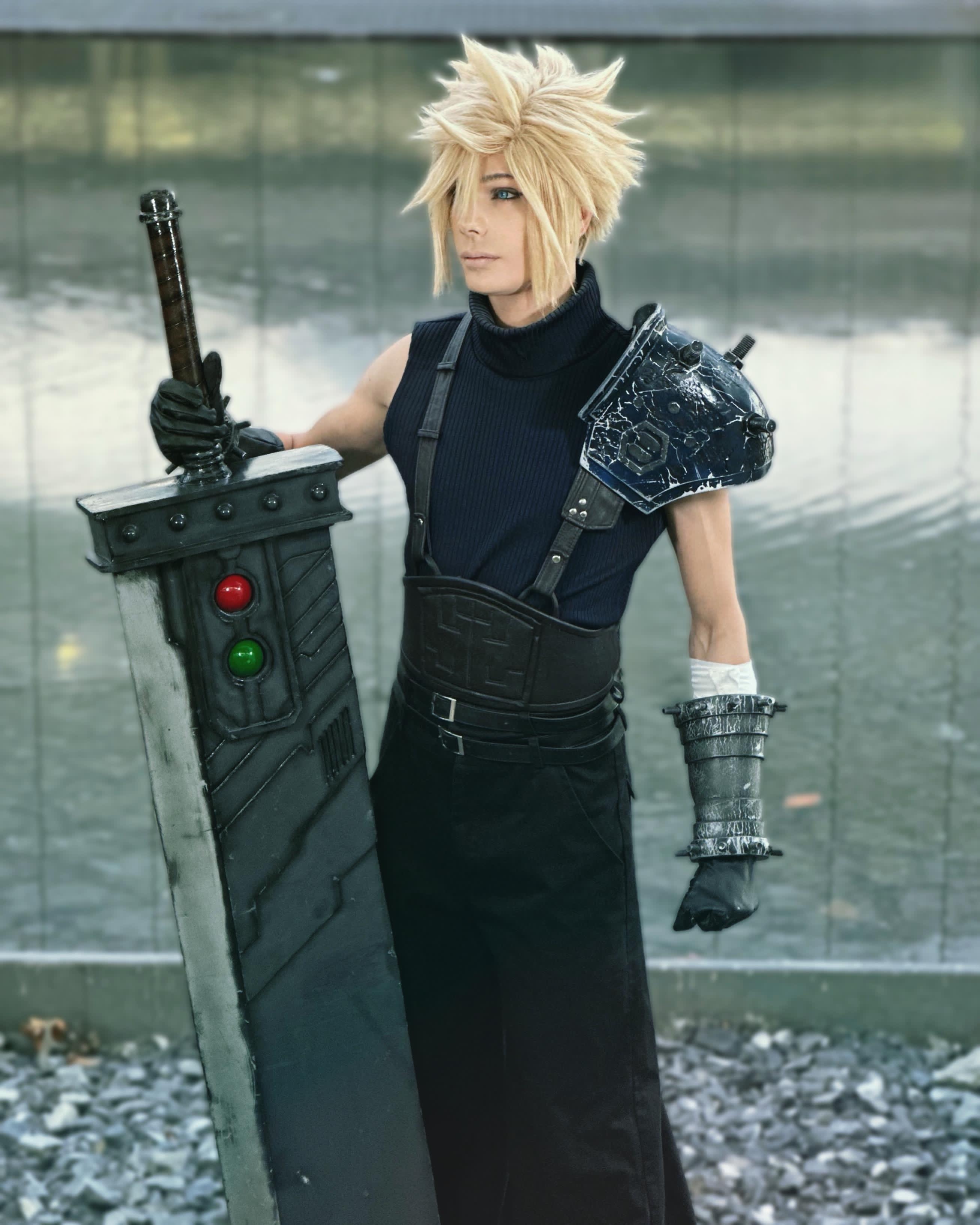 Cloud Strife Cosplay from FinalFantasy VII | Scrolller