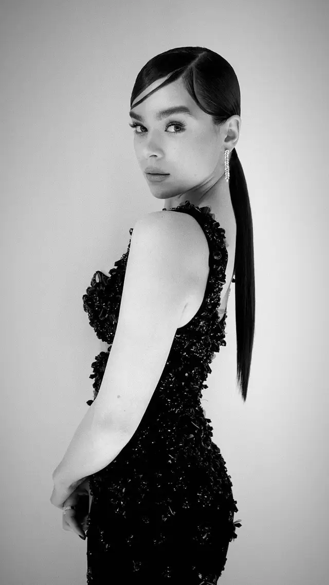 SAG side profile | Scrolller